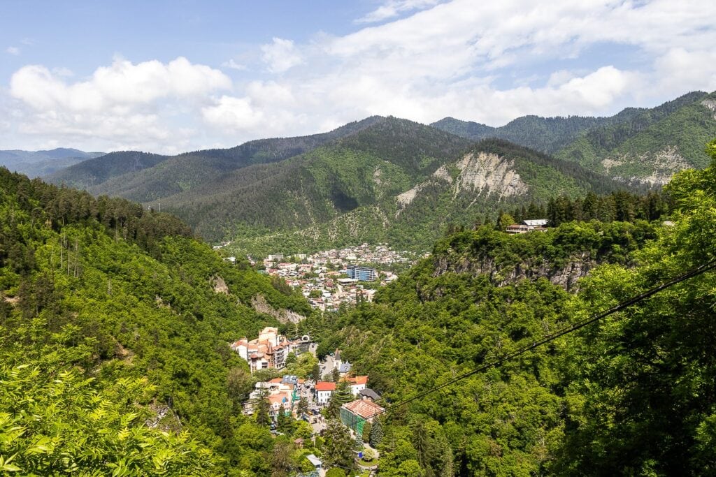 Ontdek Borjomi: Natuur, Activiteiten en Bezienswaardigheden